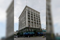 Canada's Chinatowns - Canada's History